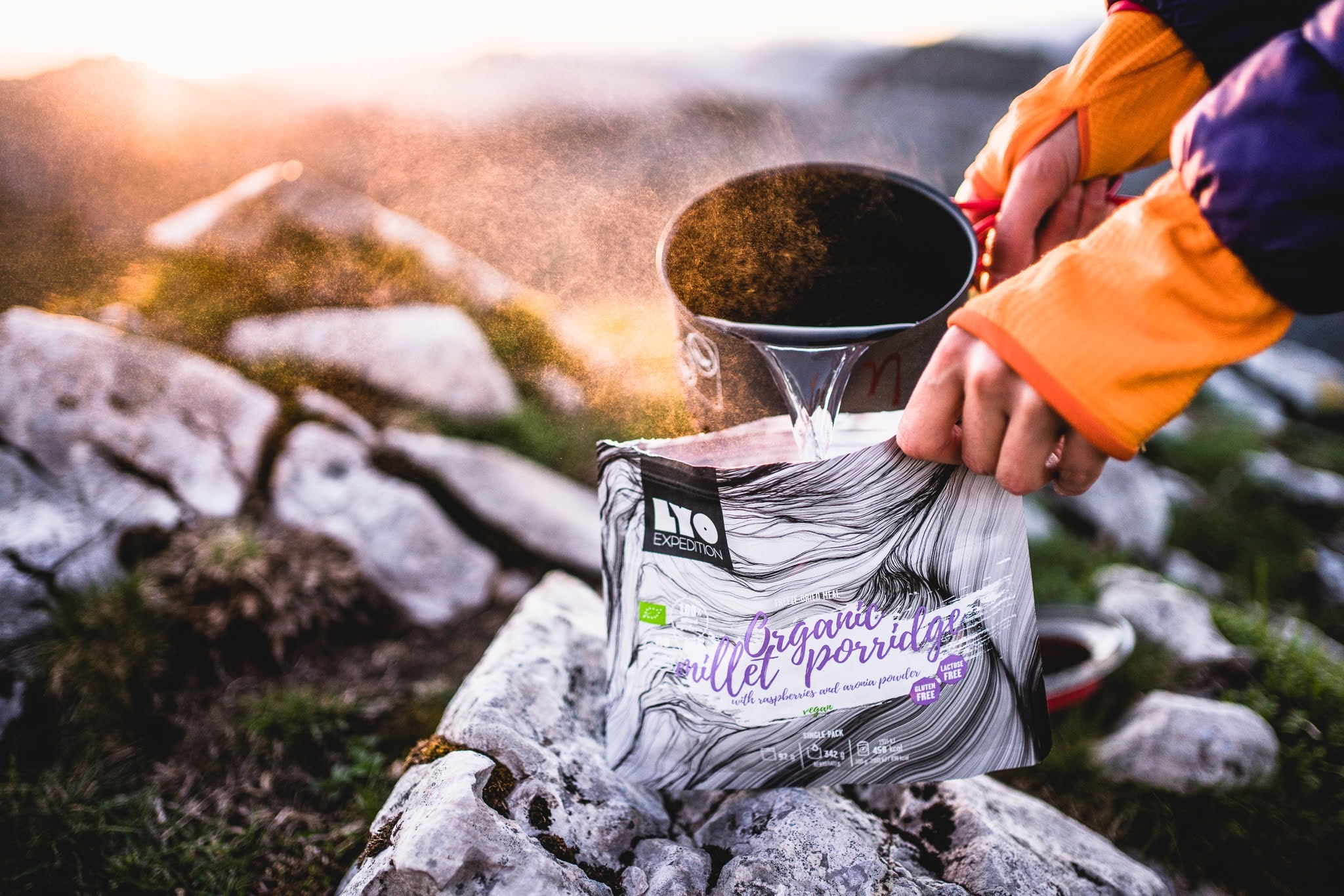 Best Lightweight Backpacking Meals of 2025 | Delicio...